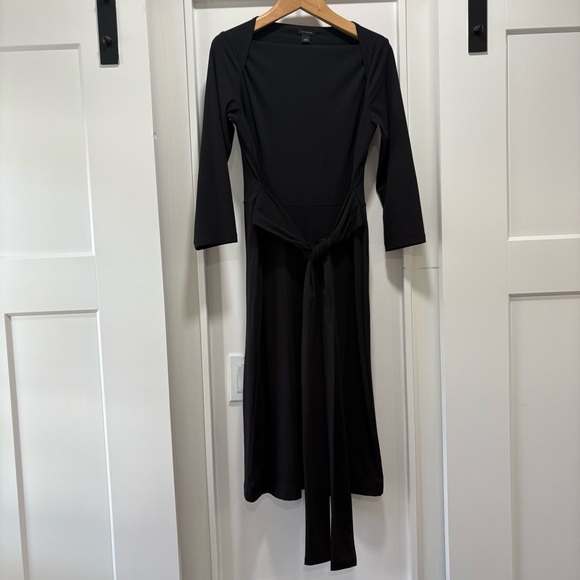Ann Taylor | Dresses | Ann Taylor Black Boat Neck Belted Midi Knit ...